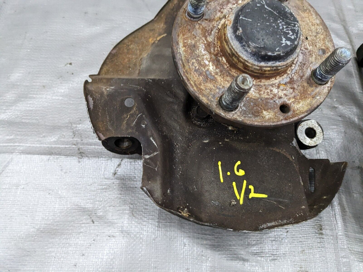 1990-1993 Mazda Miata Front Spindle Hub Knuckle Pair Left & Right 1/2 ...